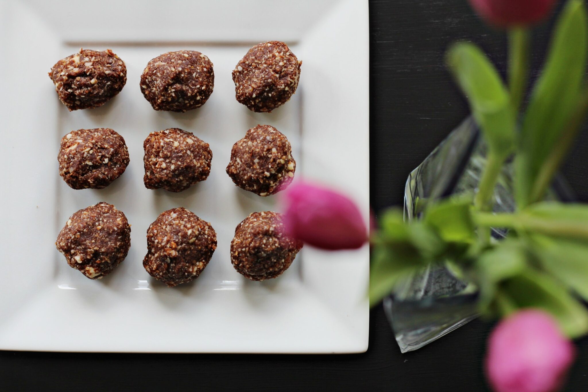 Nutzo Banana Cacao Balls - BeingBrigid